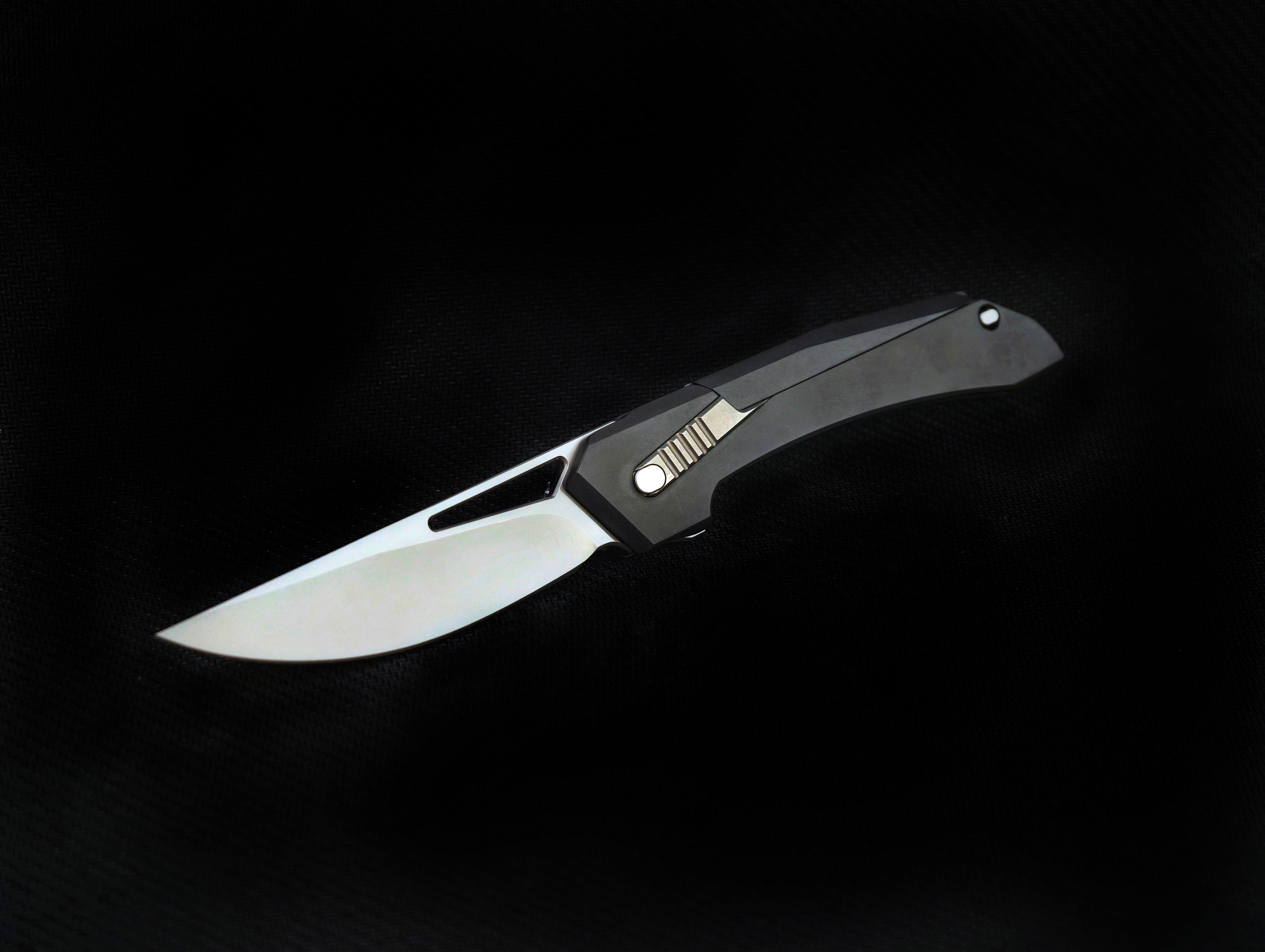 Atlas V2.5 (2025) - Available Now! – avianknives
